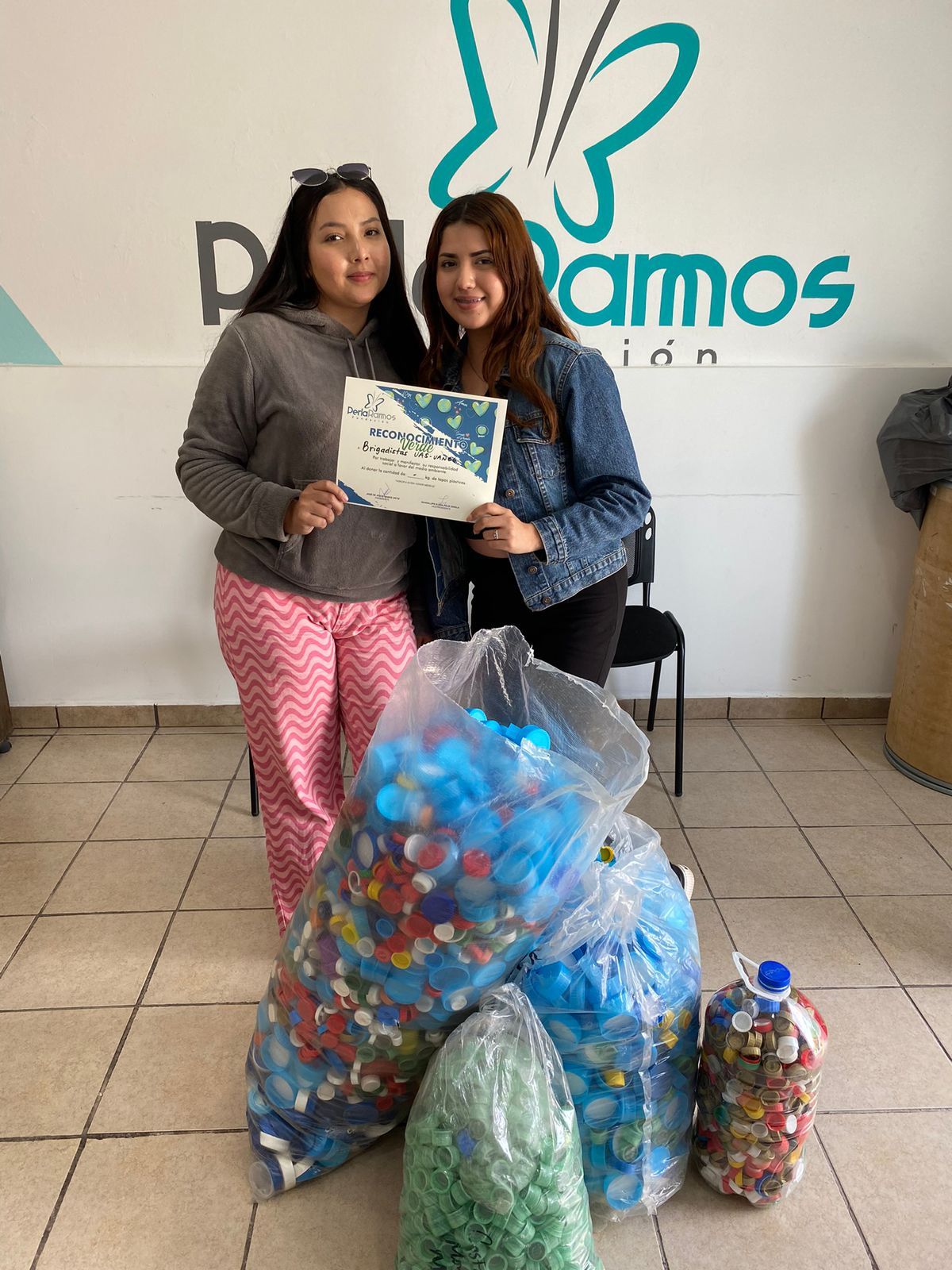 Donación de tapas a Fundación Perla Ramos – UANEG